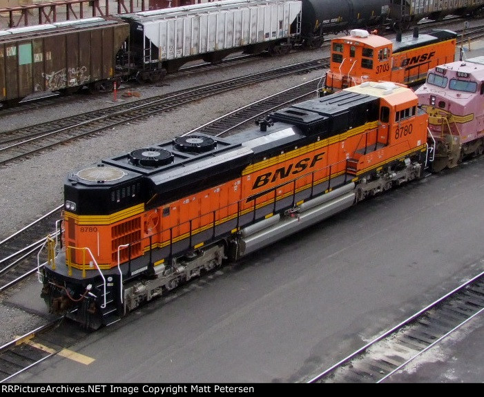 BNSF 8780